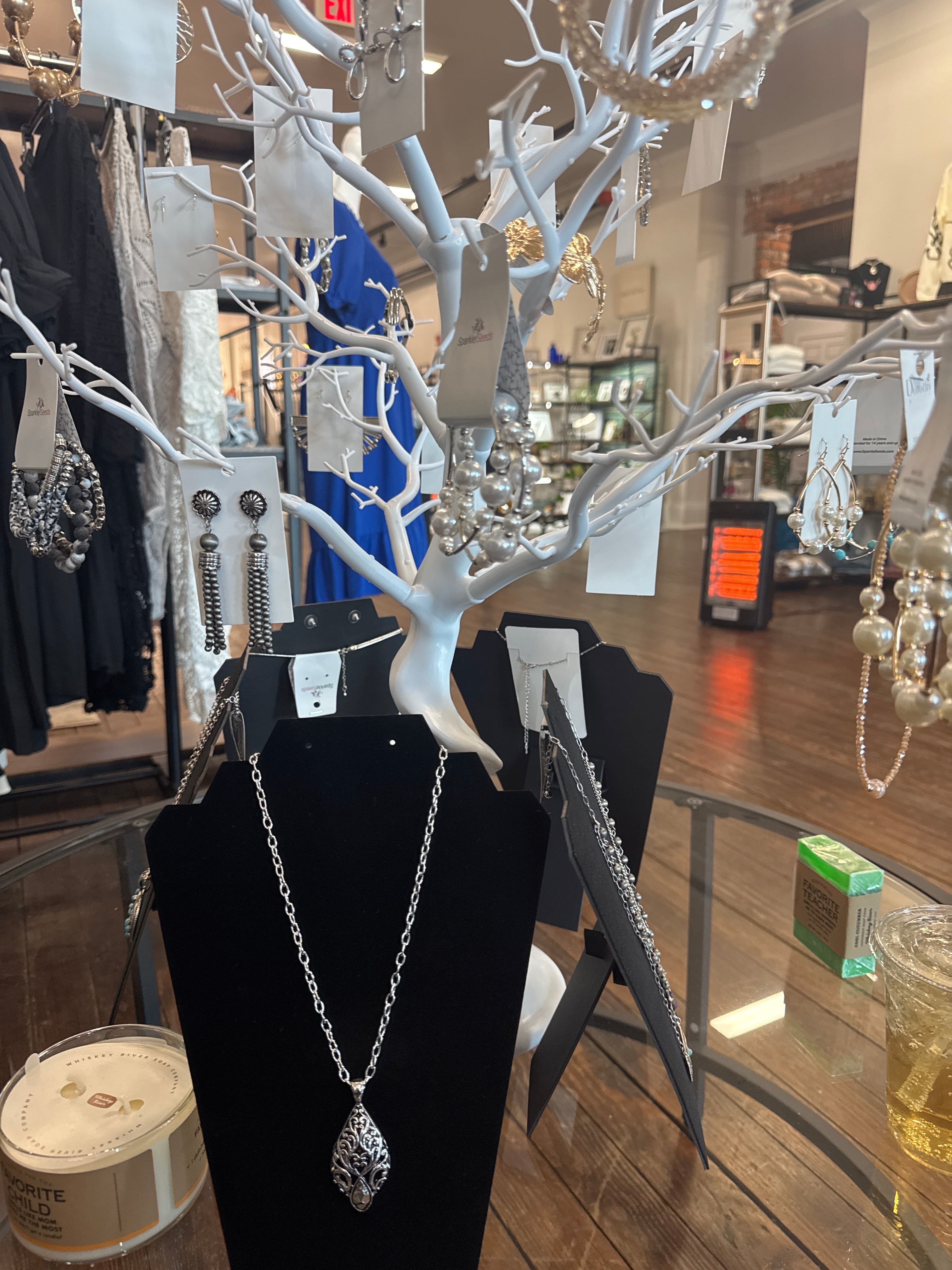 Sparkle Seeds – Sip and Shop Cafe